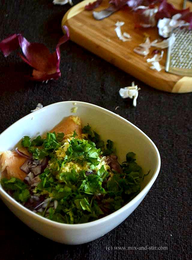 Mix and Stir: Chicken Paturi / Chicken wrapped in Banana leaves